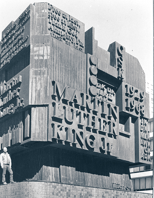 Home - The art work of William Tarr